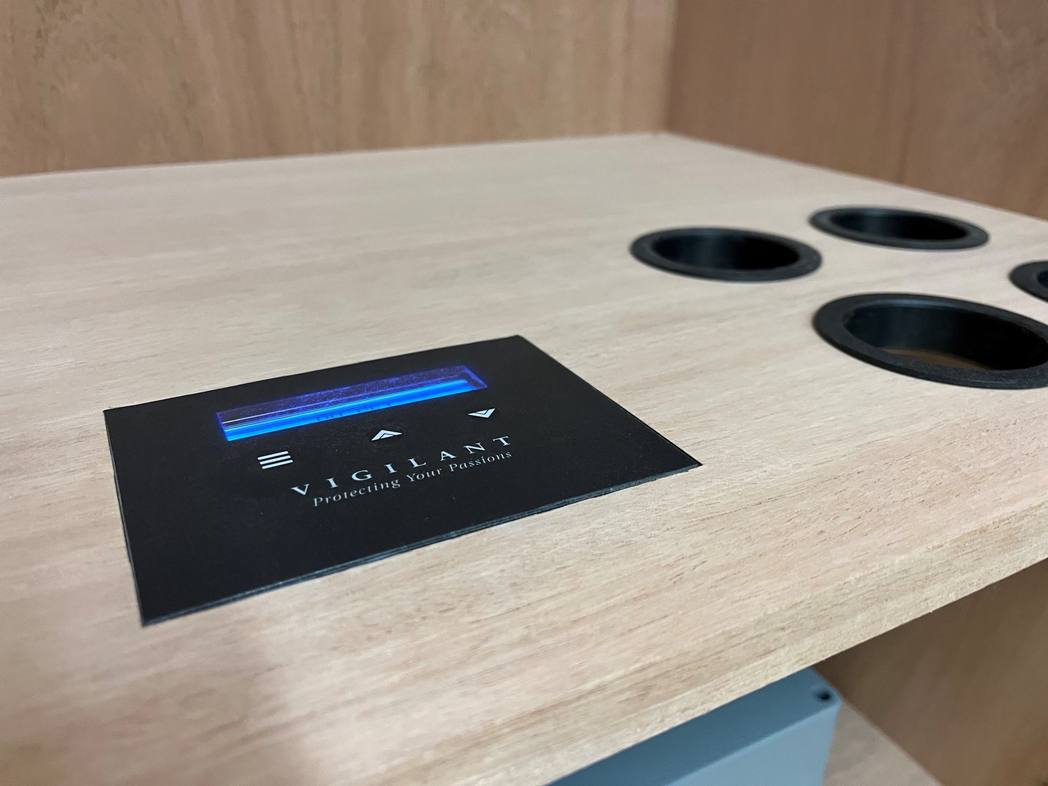 Reliance 1500 End Table | Vigilant - #1 in Wine Cellars, Racks & Humidors